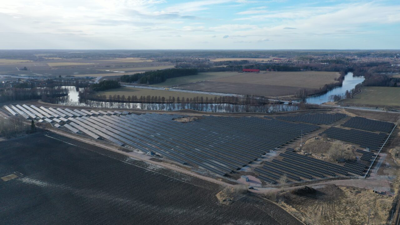 Anläggningar över 1 MW - Svensk Solenergi